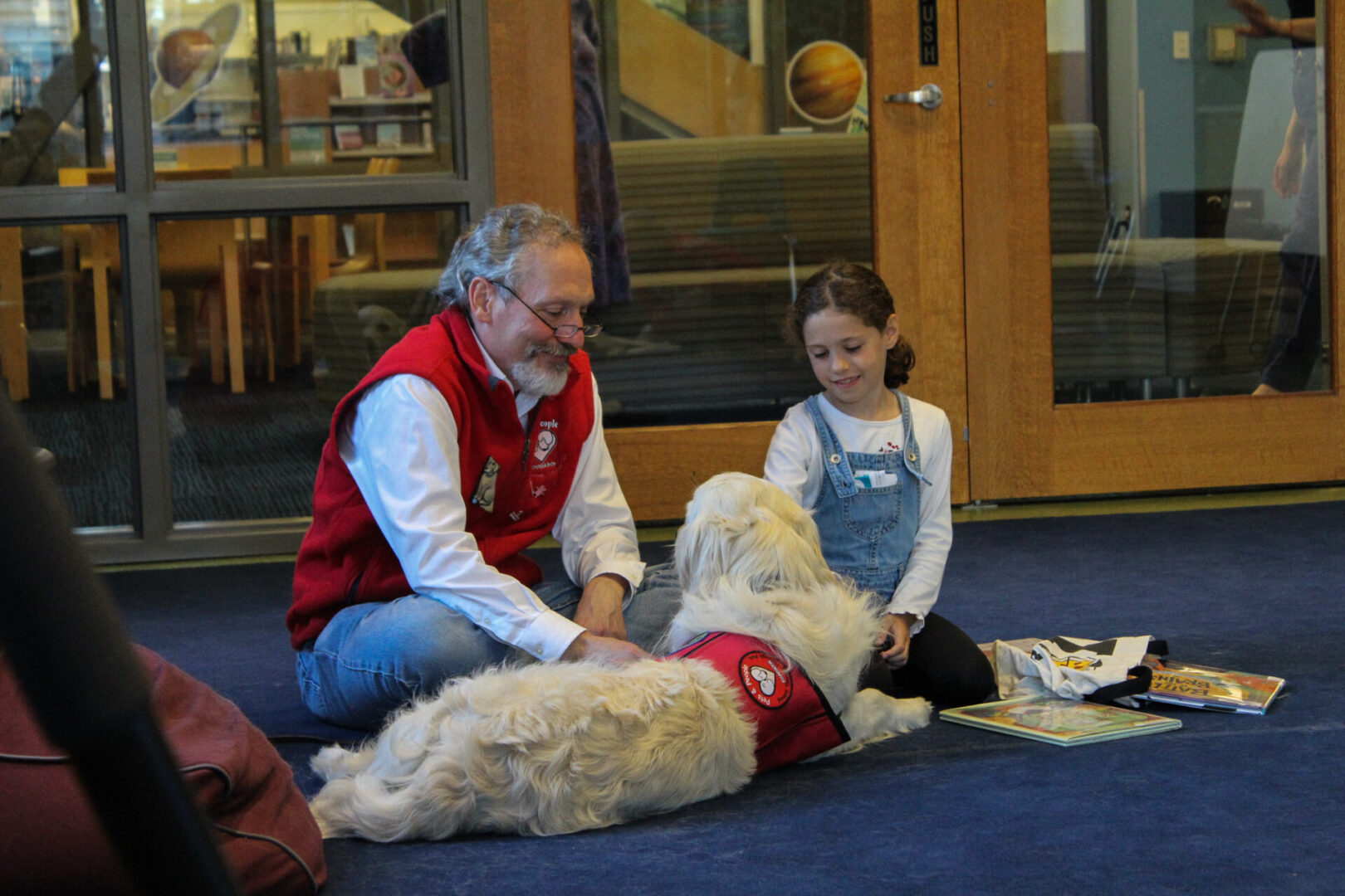 Therapy Dogs Help with Stress of Reading for Kids at the Watertown Free ...